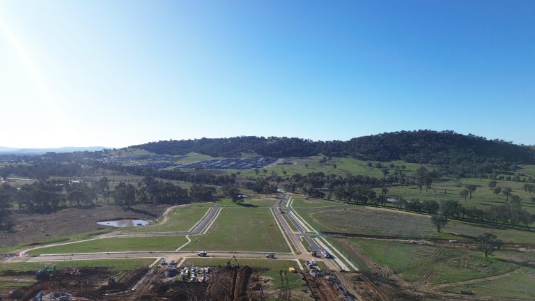 Leneva Valley Estate - Apex Land